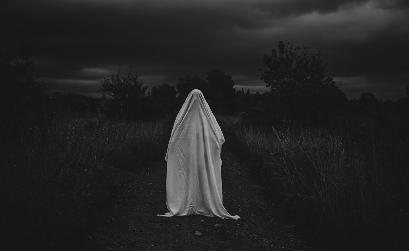 Unleashing the Ghost - Halloween Hollow